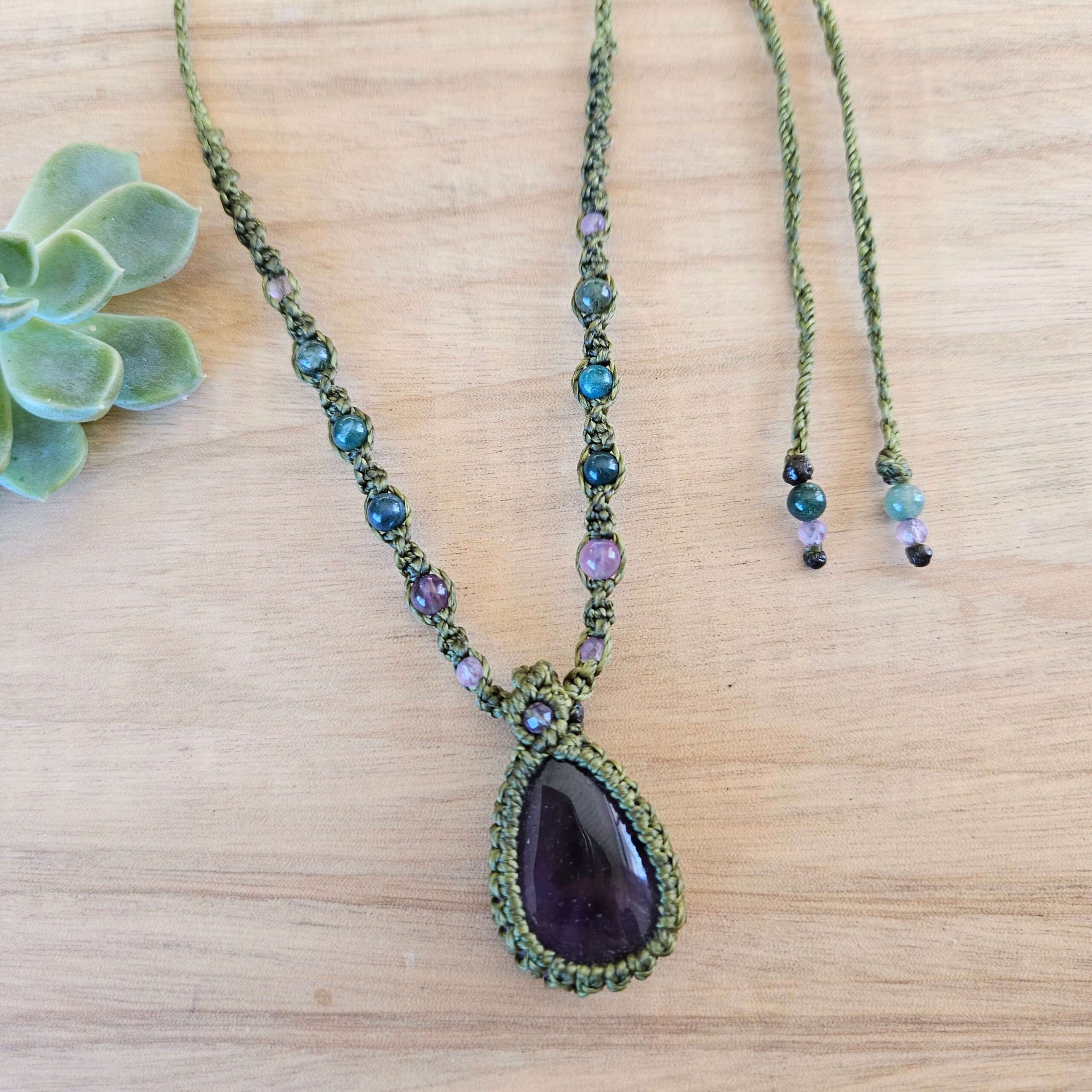 Amethyst Macrame Necklace - Green | Soulful Stones